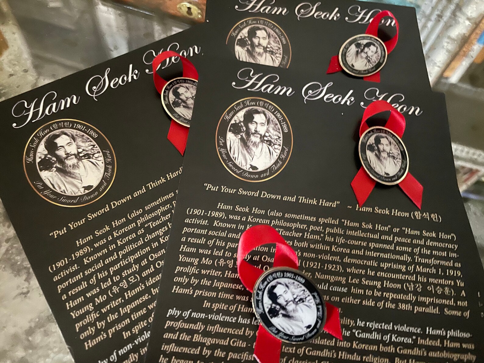 Korean Philosopher Ham Sok Hon (함석헌), Korean Gandhi, Peace Pin Badge, Cosmopolitanism, Korean ...