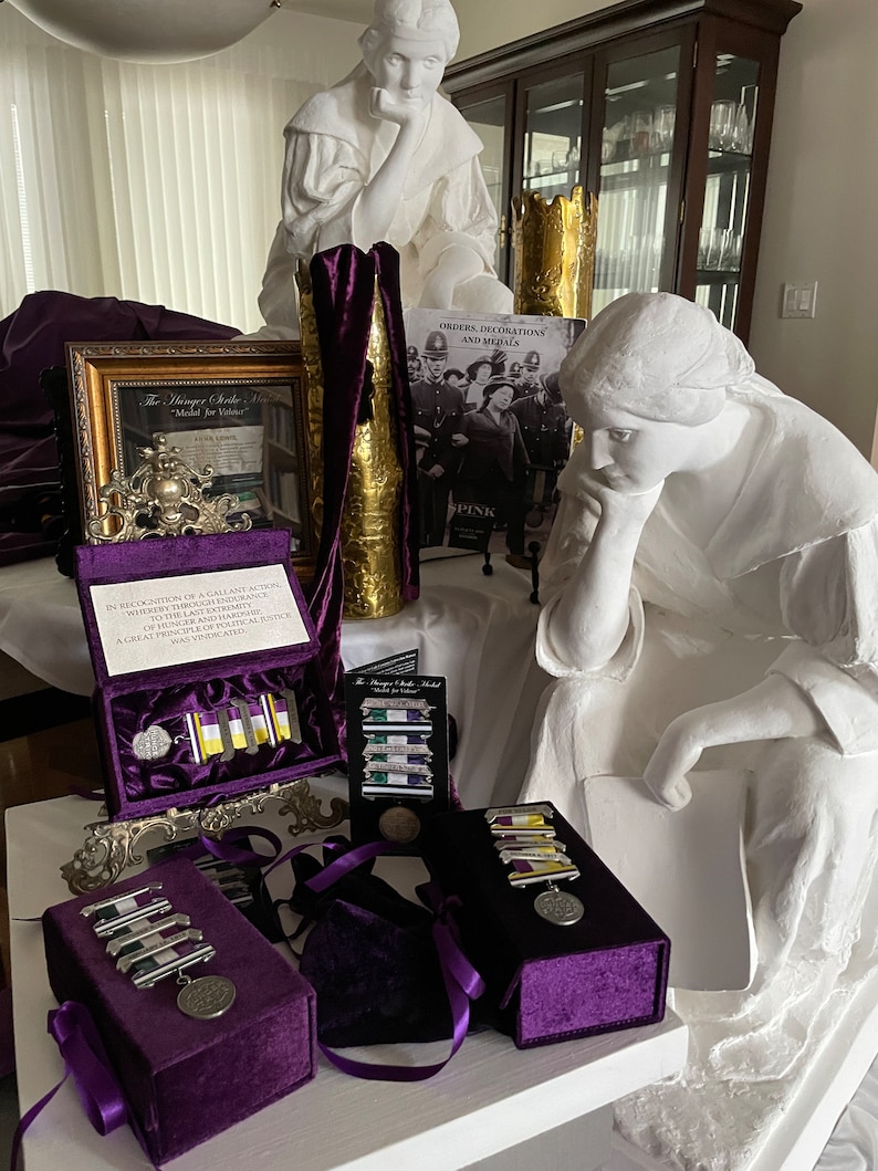 Rare Reproduction Suffragette Hunger Strike Medal + Velvet Box *alice ...