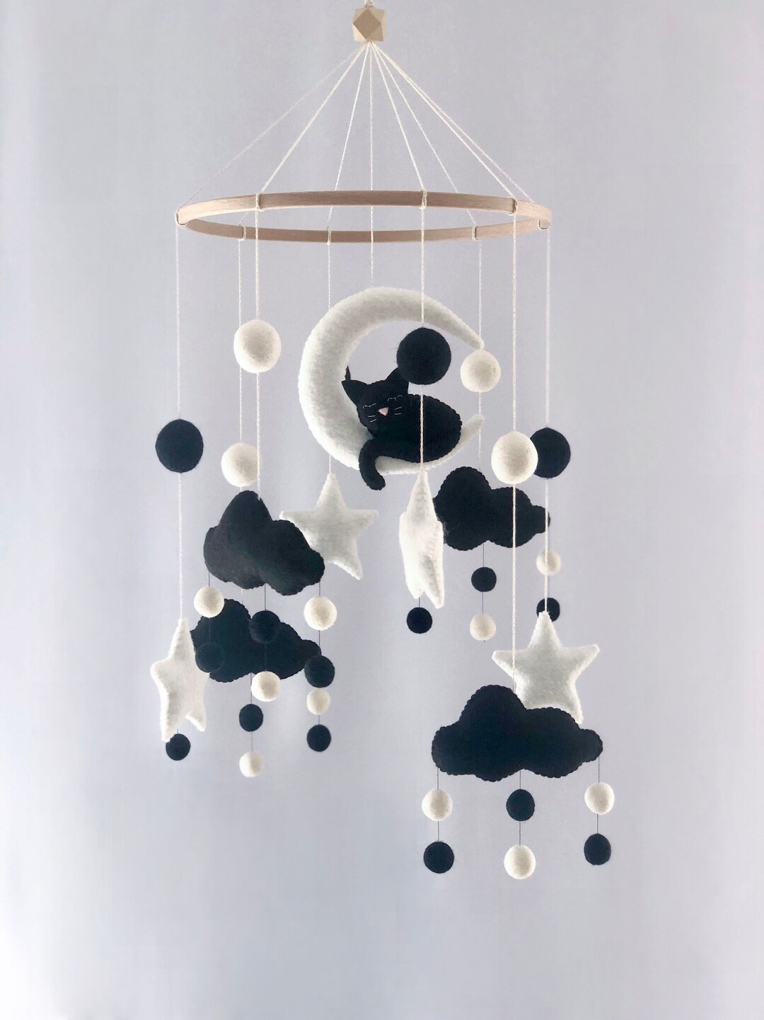 Black and White Mobile, Montessori Mobile, Cat and Moon Stars Mobile ...