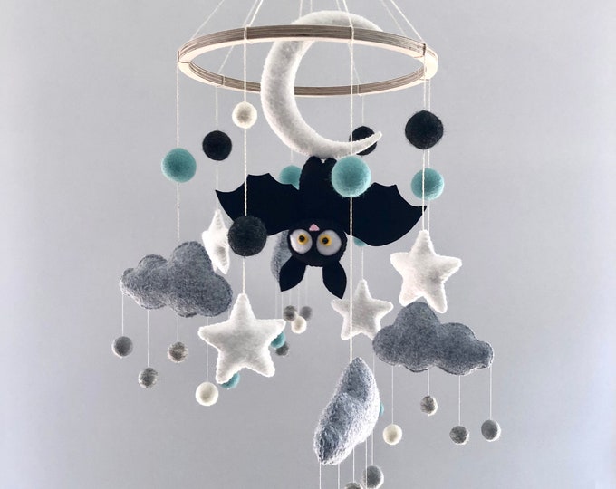 Spooky Spiderweb Mobile With Iridescent Spiders, Hanging Spiderweb ...