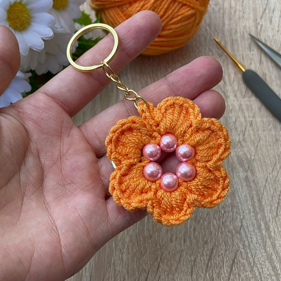 Easy Crochet Flower Keychain Pattern, Easy PDF Mini Crochet Design for ...