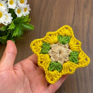 Small Crochet Square Pattern - Beautiful and Easy Granny Squares for ...