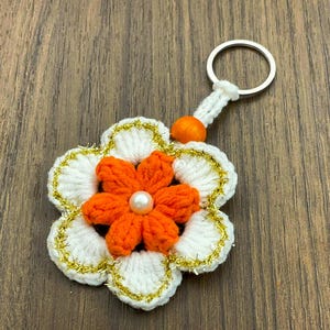 3D Crochet Puffy Flower Keychain Pattern, Amigurumi Floral Key Ring PDF ...