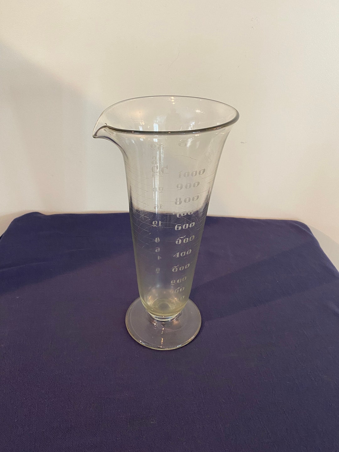 Glass Apothecary Beaker Etched Glass Graduated 1000 Cc or 32 Oz ...