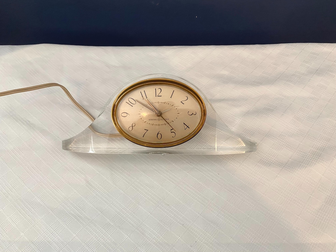 Nice GE General Electric Vintage Art Deco Lucite Alarm Clock Model No ...