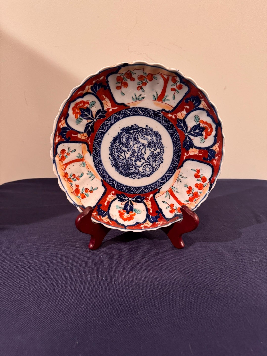 Amari Plate Floral Pattern Serpent Unmarked Scalloped Edge 8.5 Inch ...