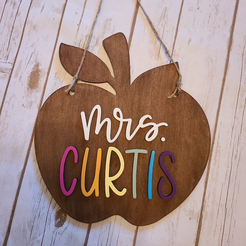 Apple Door Hanger - Etsy