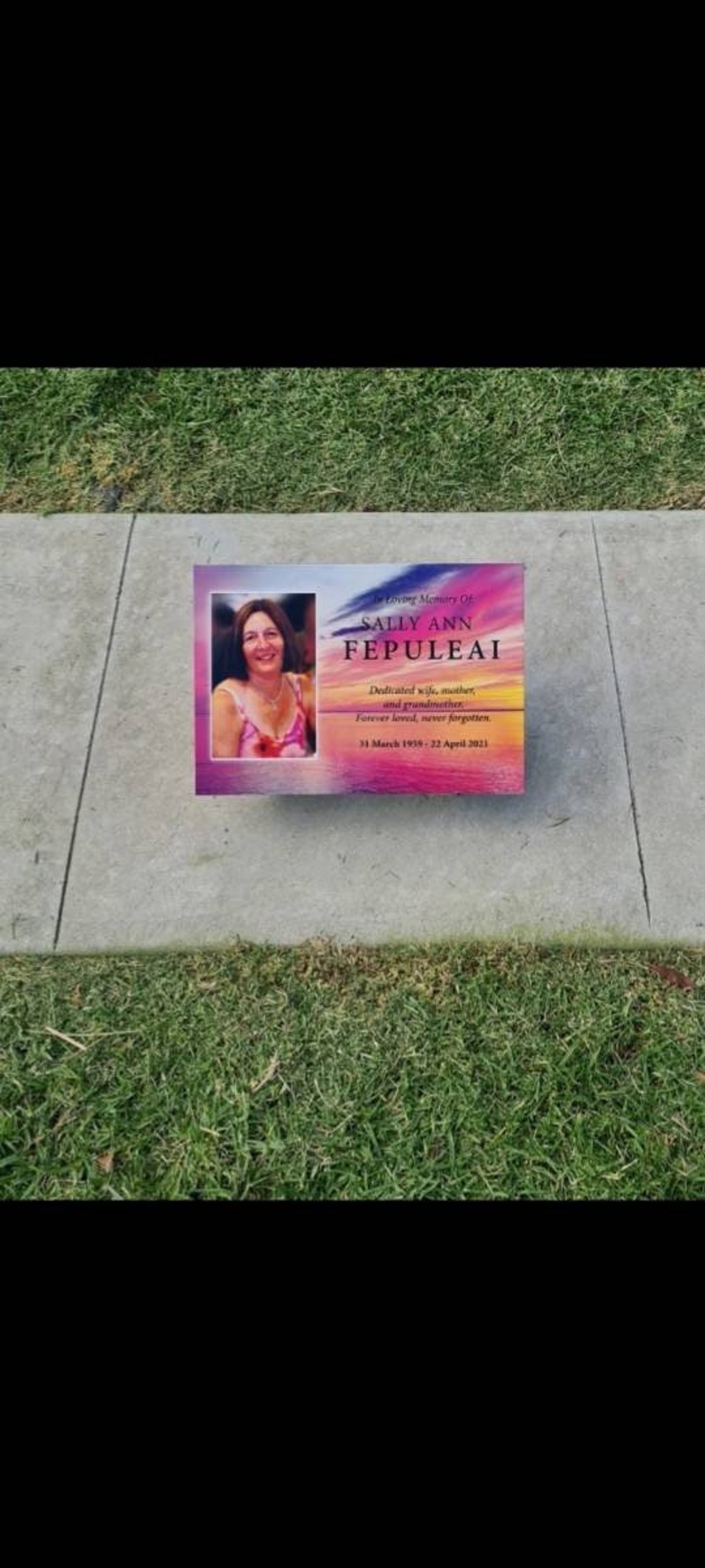 Premium Grave Markers, and Memorial Plaques for Homes or Cemeteries ...
