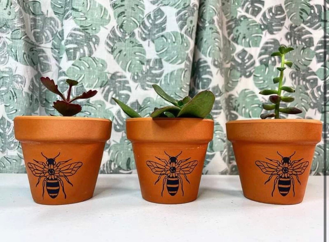 Terra Cotta Bee Pots - Etsy