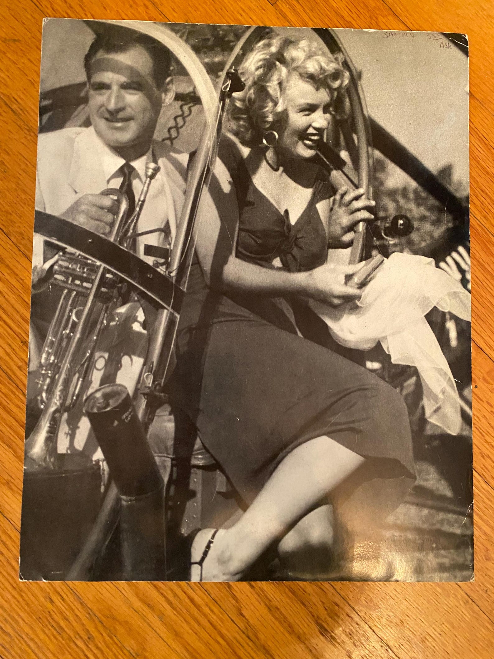 Marilyn Monroe Black & White Photo Arriving by Helicopter at Ray ...