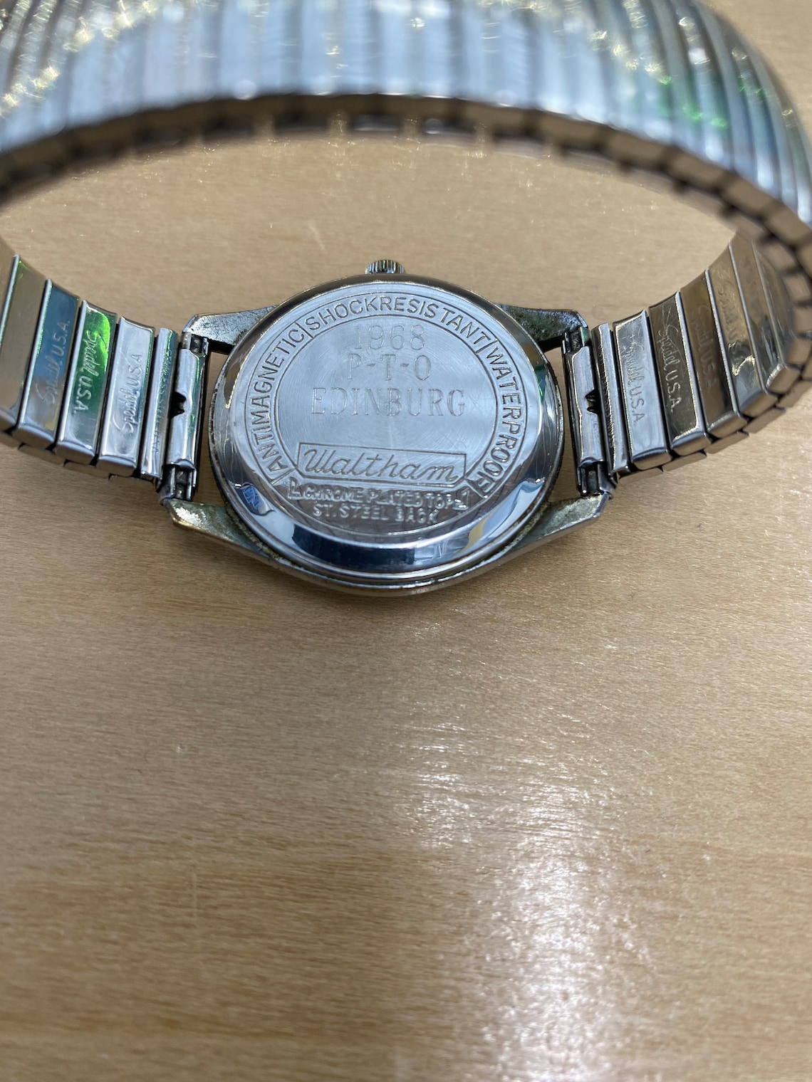 Vintage Waltham Men's 17 Jewels, Shock Resistant, Water Proof, Date ...