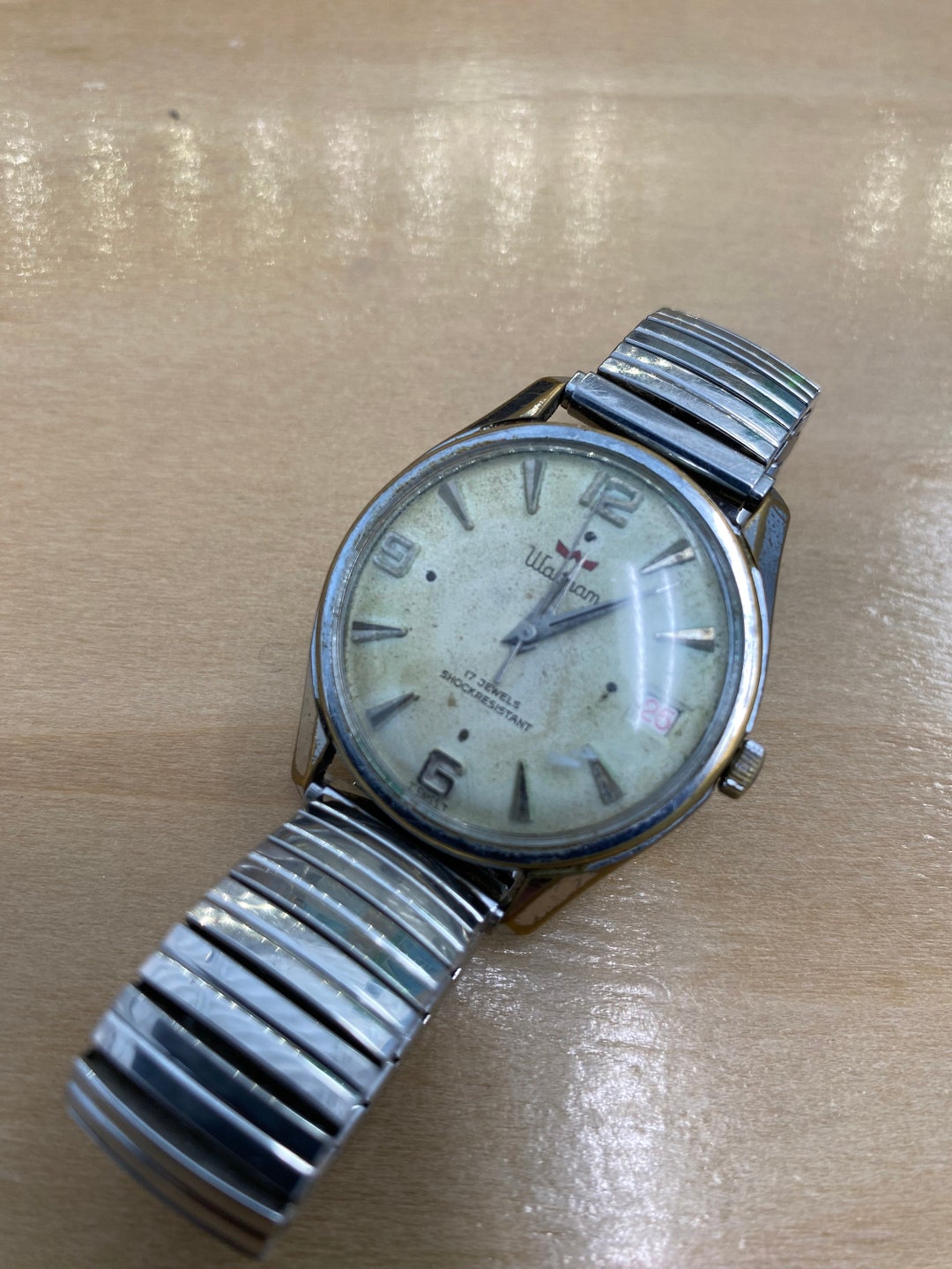 Vintage Waltham Men's 17 Jewels, Shock Resistant, Water Proof, Date ...