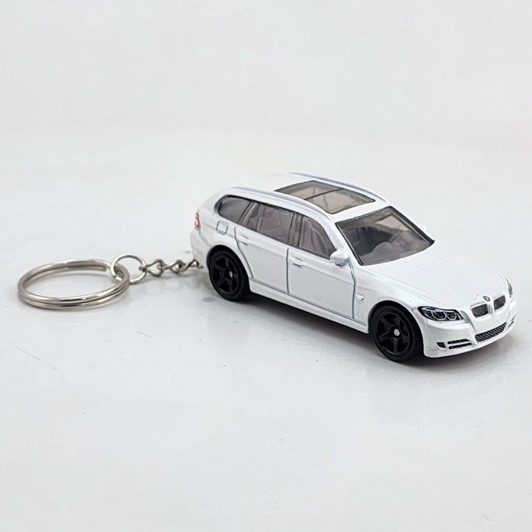 BMW 3 Series Wagon Car Keychain - Etsy