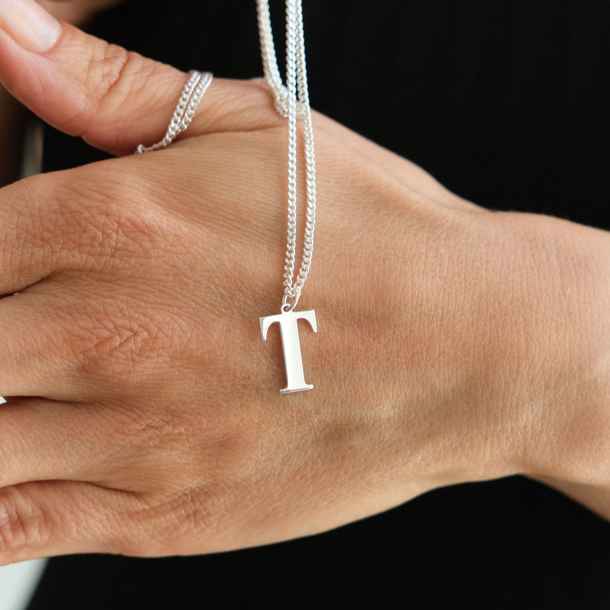 Collar de letras T de plata collar de cartas personalizado | Etsy