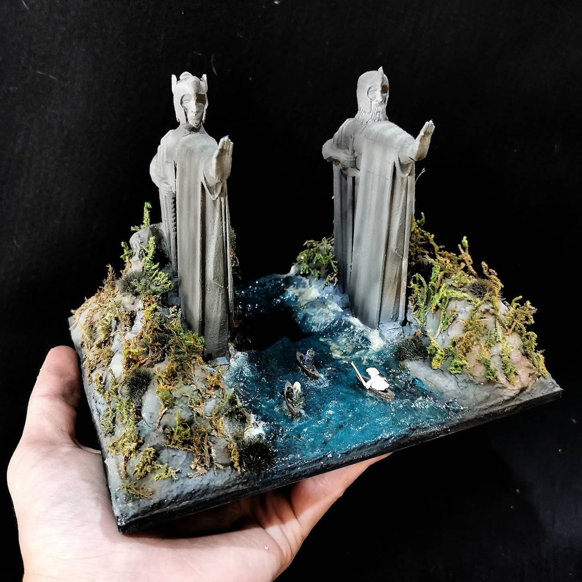 Lord of the Rings Argonath Model - Etsy