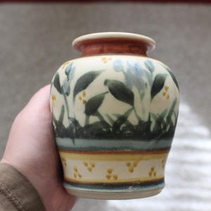 Charming Small Vintage Floral Vase - Etsy