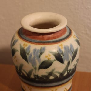 Charming Small Vintage Floral Vase - Etsy