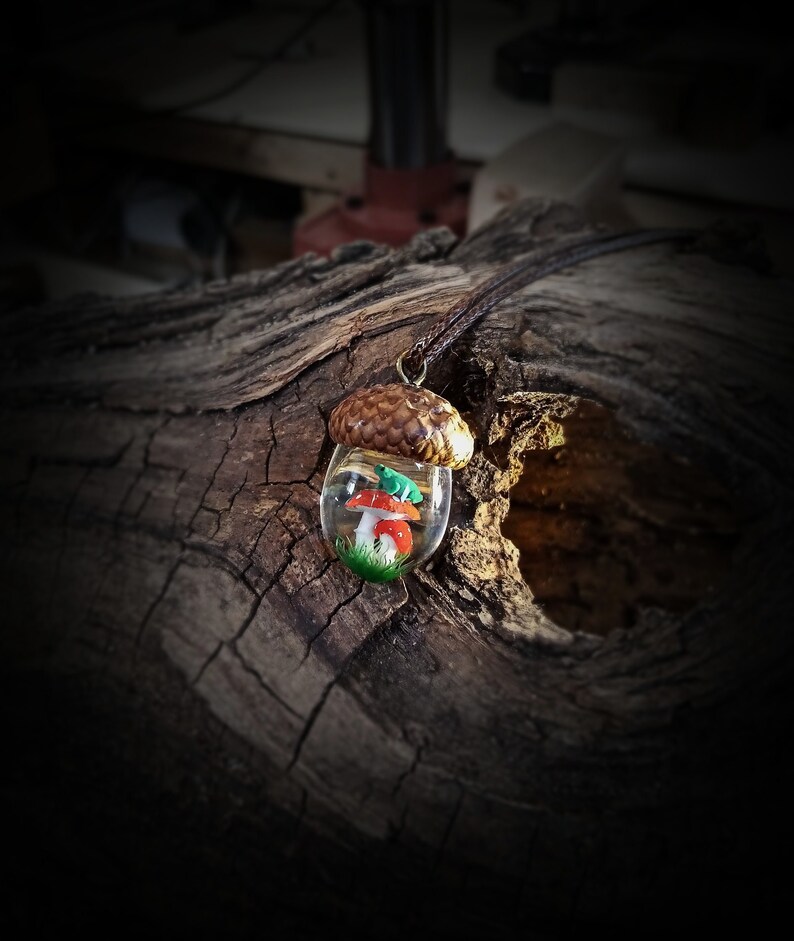 Acorn Mushroom Frog Terrarium Necklace Goblincore Necklace - Etsy