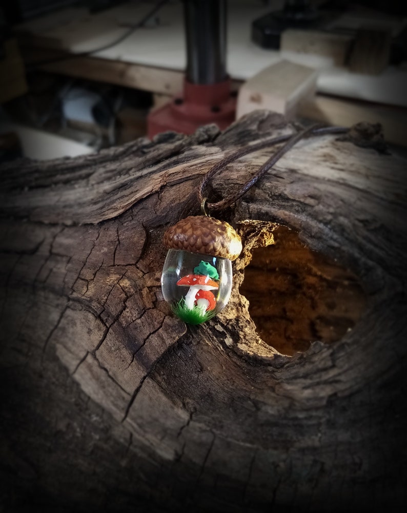 Acorn Mushroom Frog Terrarium Necklace Goblincore Necklace - Etsy
