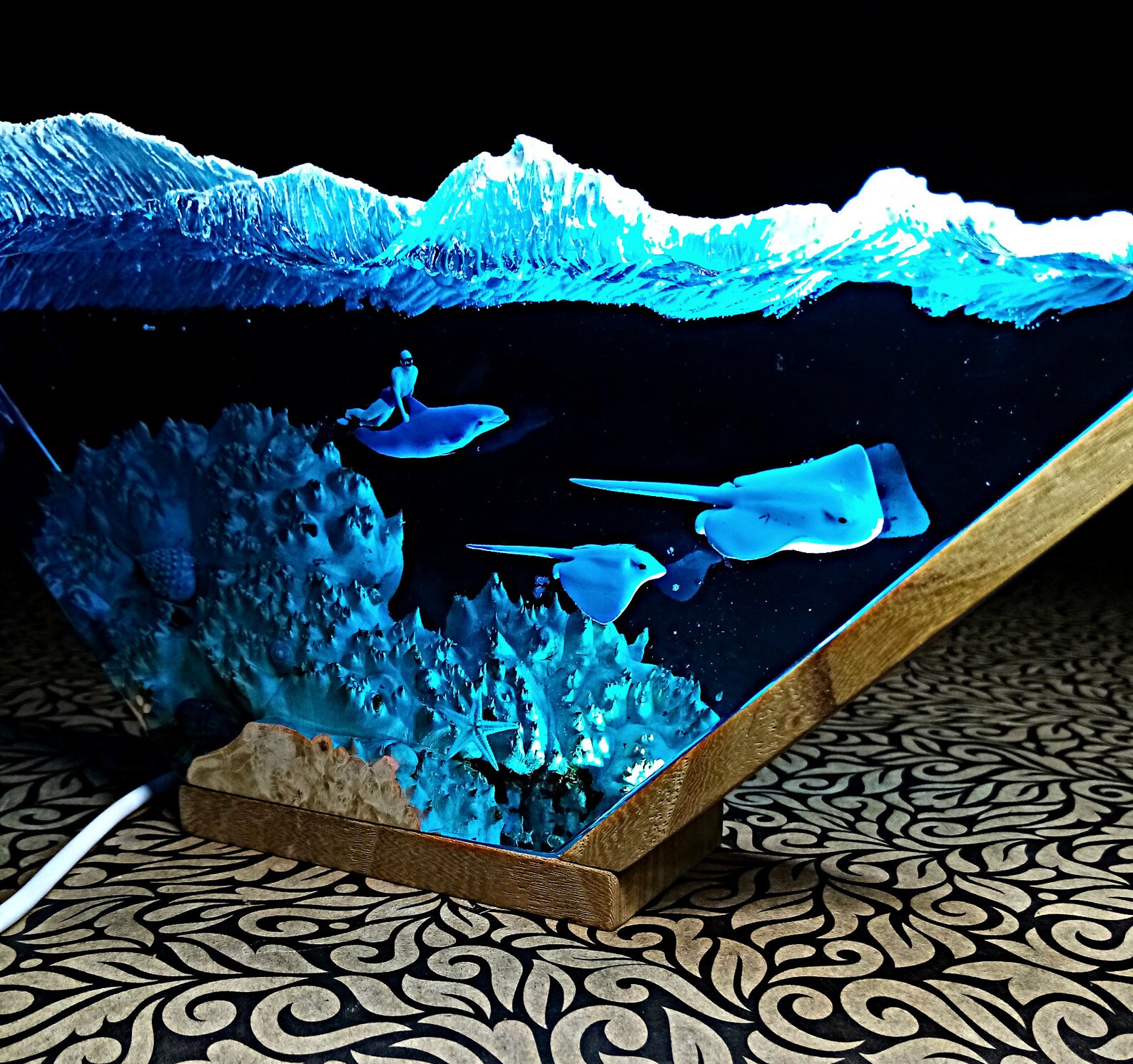 Wood Resin Light Lamp Diver & Stingrays Epoxy Night Light - Etsy