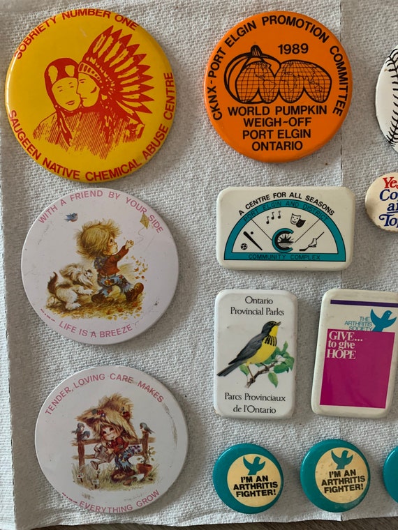 Vintage 1970s and 1980s lot of 28 RARE pins! FREE SHIP - Gem