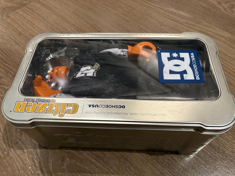 Brand New Citizen Urban Icon 10'' Figure 2 Decade. Rare Clothing - Tin ...