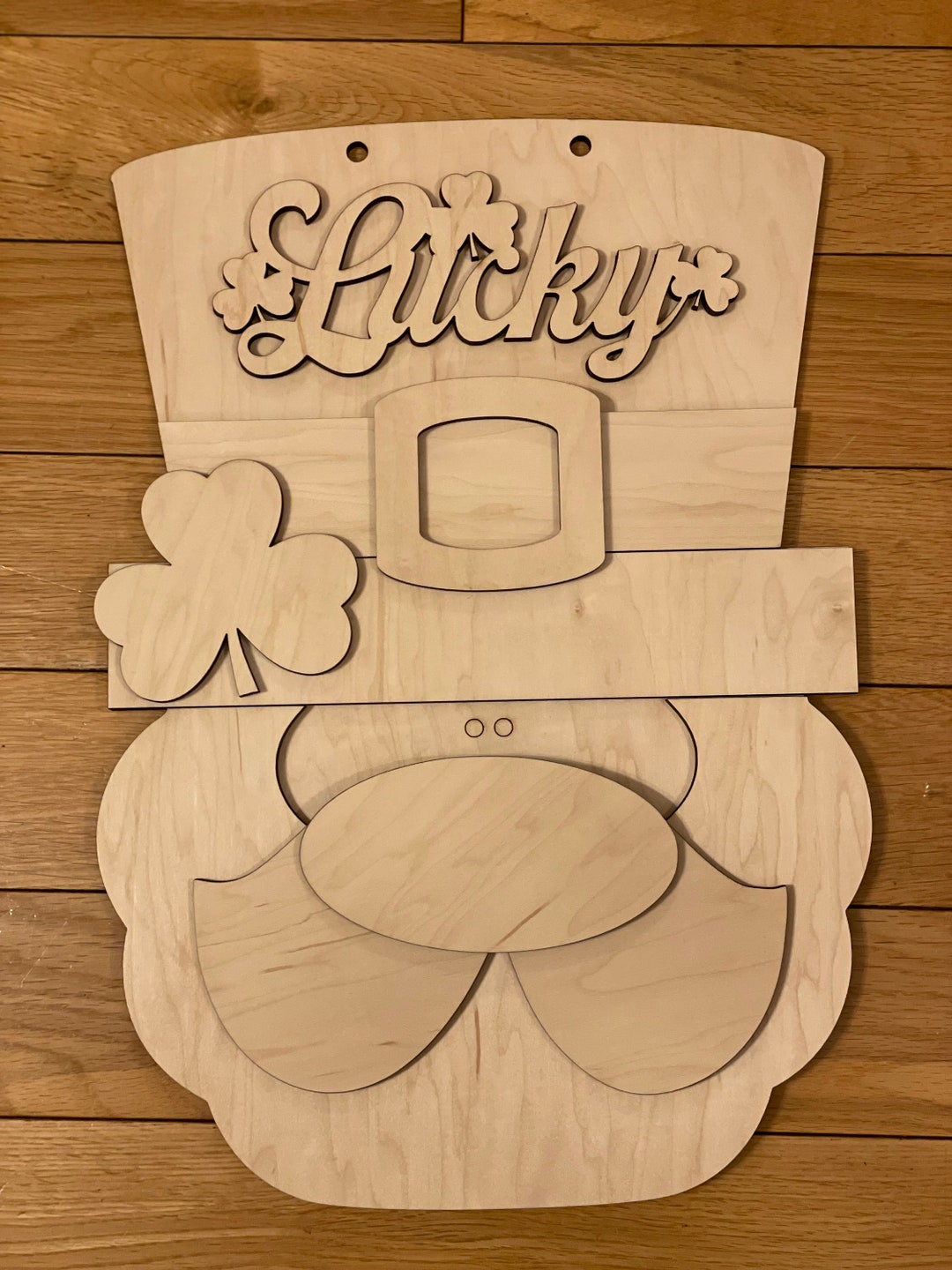 St. Patrick's Day DIY Door Hanger | Welcome Door Hanger | Leprechaun ...