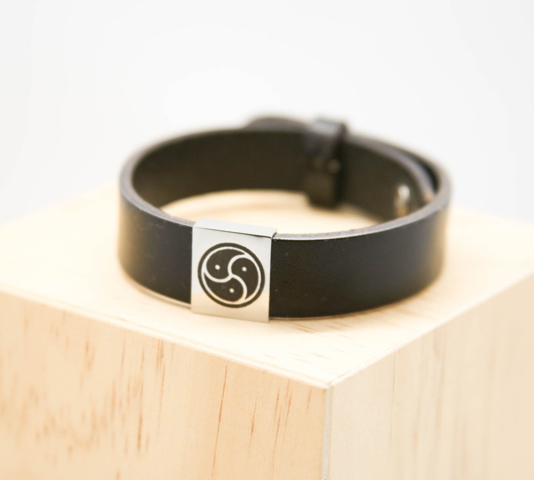 Triskelion BDSM Symbol Engraved Square Leather Bracelet for Dom, Master ...