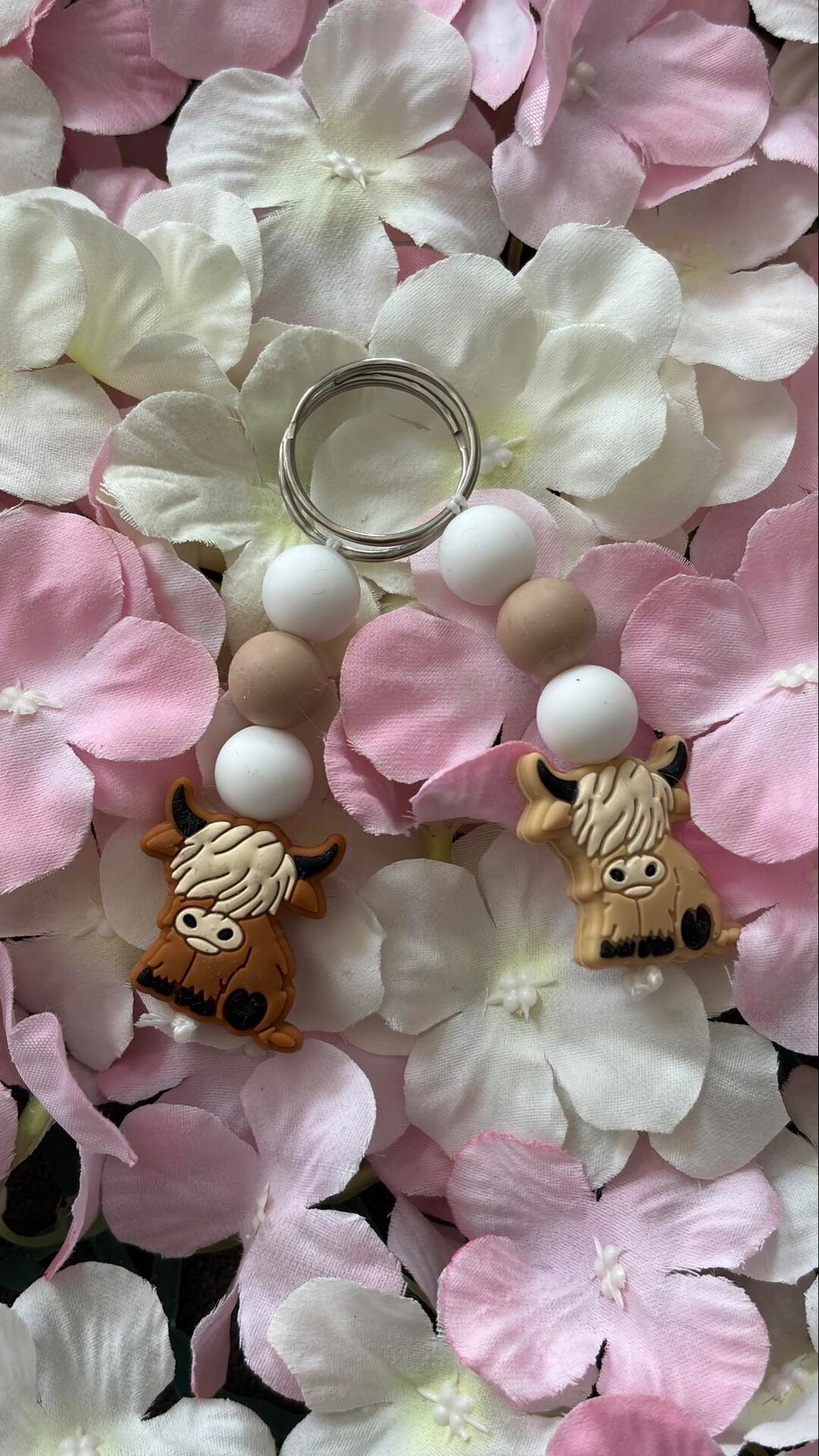 Highland Cow Keyring, Cow Keyring, Farm Animal Keychain, Beaded ...