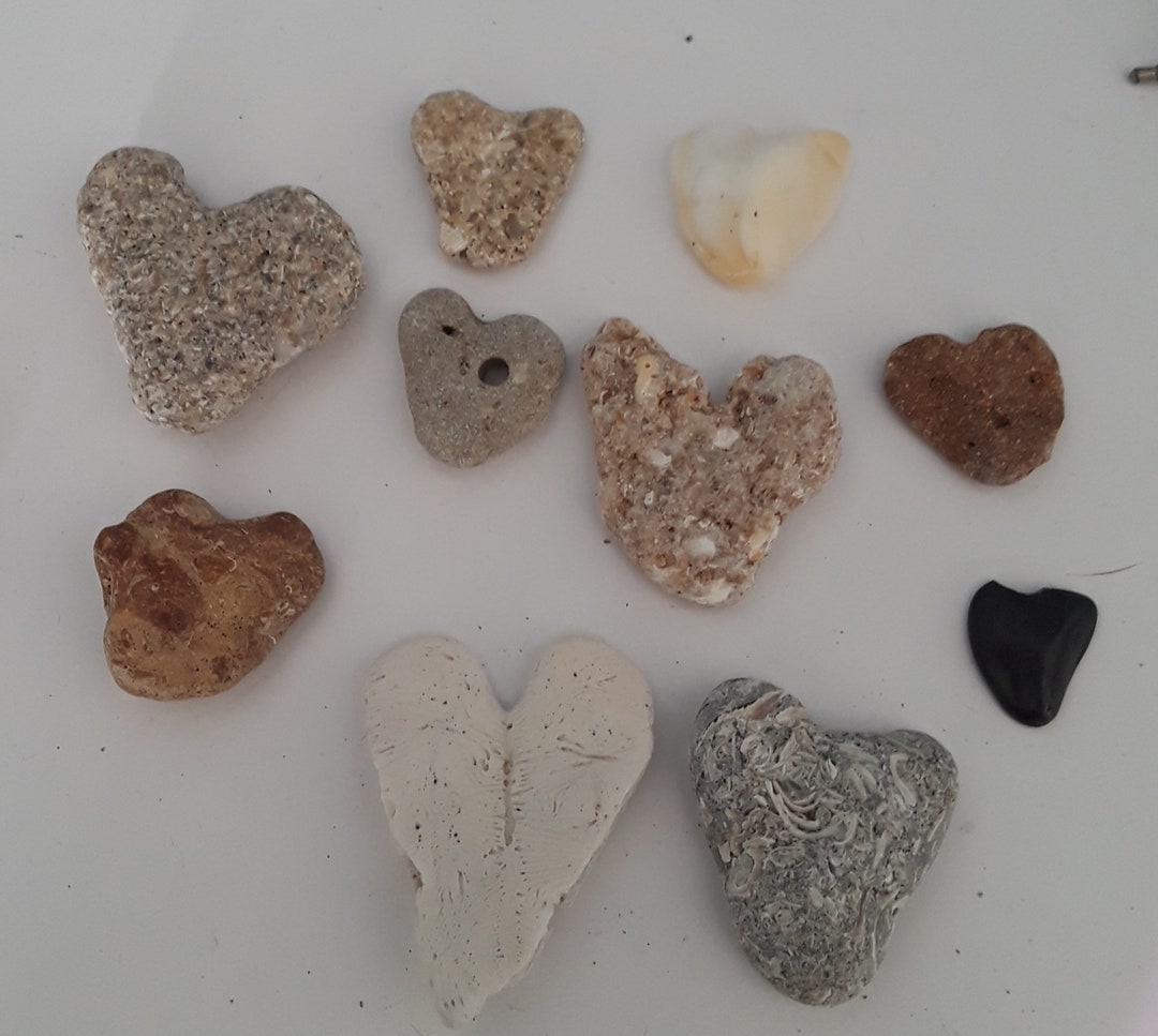 BUNDLE of 15 Heart Shape Rocks/sea Pebble Hearts/unique Fossil Rocks ...