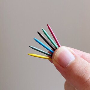 1:12 Dollhouse Miniature Crayons Set Tiny Pencil Crayons Mini Colored ...