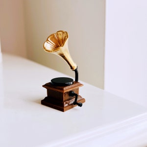 Miniature Gramophone Vintage Vinyl Player Dolls House Phonograph ...