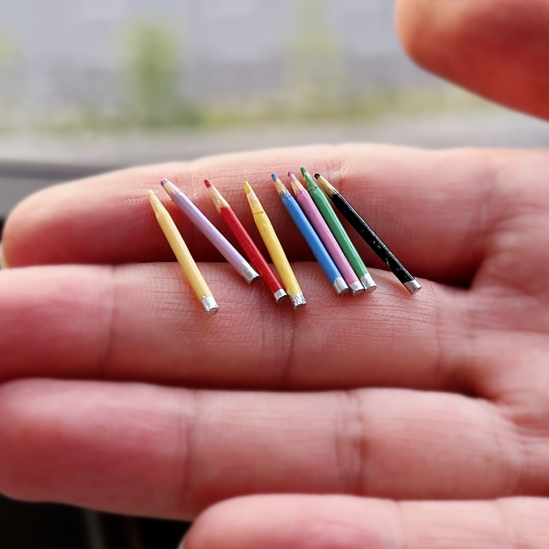 1:12 Miniature Pencil Dollhouse Miniature Colour Pencil Set of 8 - Etsy