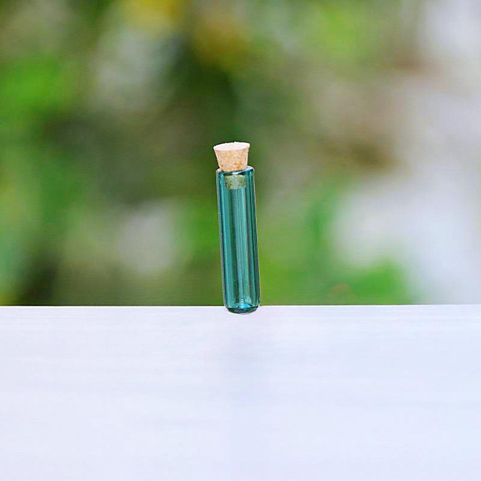 Miniature Glass Vase Mini Glass Color Flask Bottles Cute Bottles Gift ...
