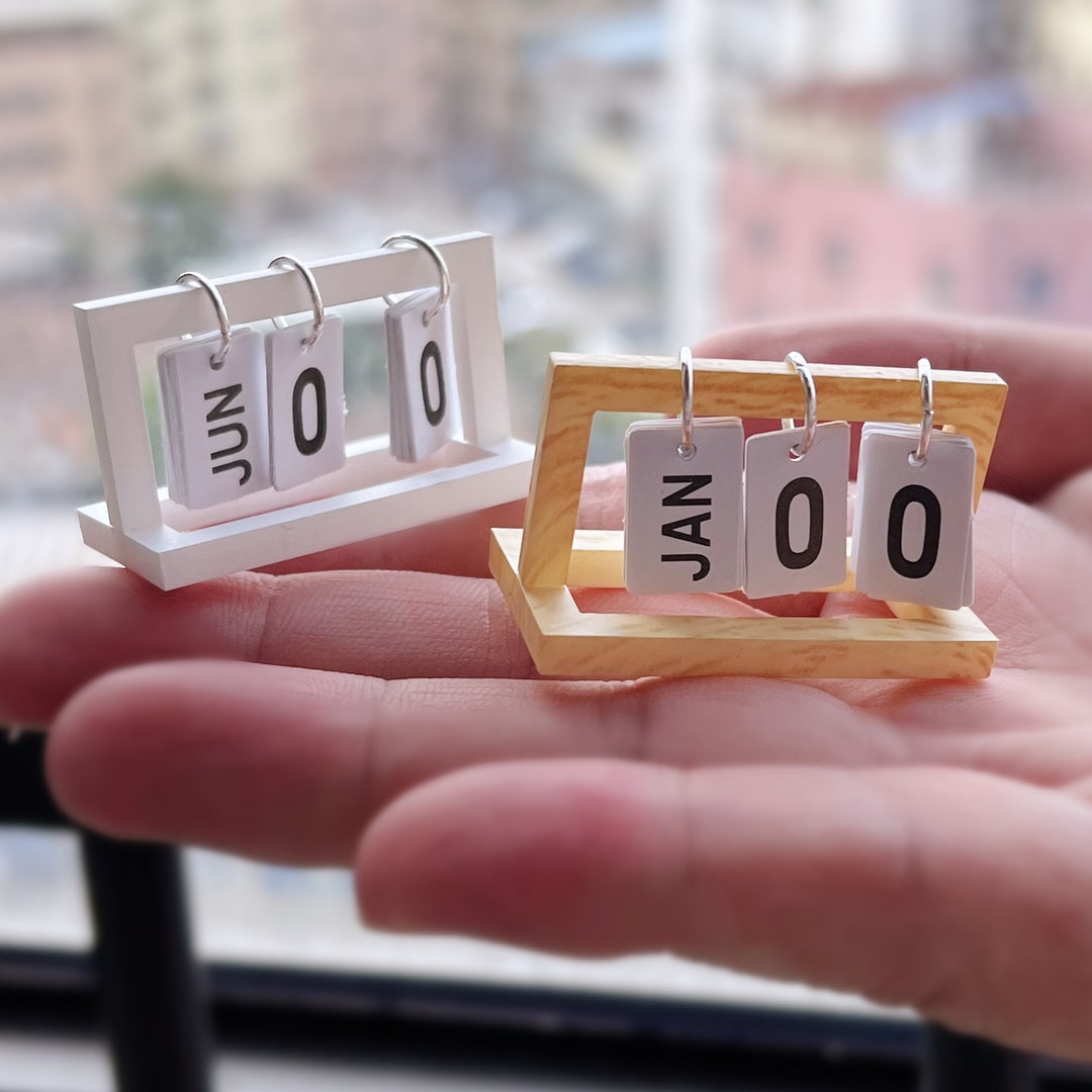 1/6 Scale Miniature Desk Calendar Dollhouse Flip Calendar Dollhouse ...