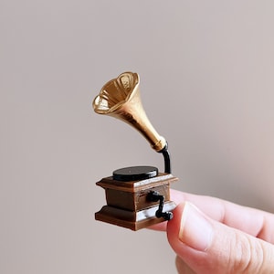 Miniature Gramophone Vintage Vinyl Player Dolls House Phonograph ...