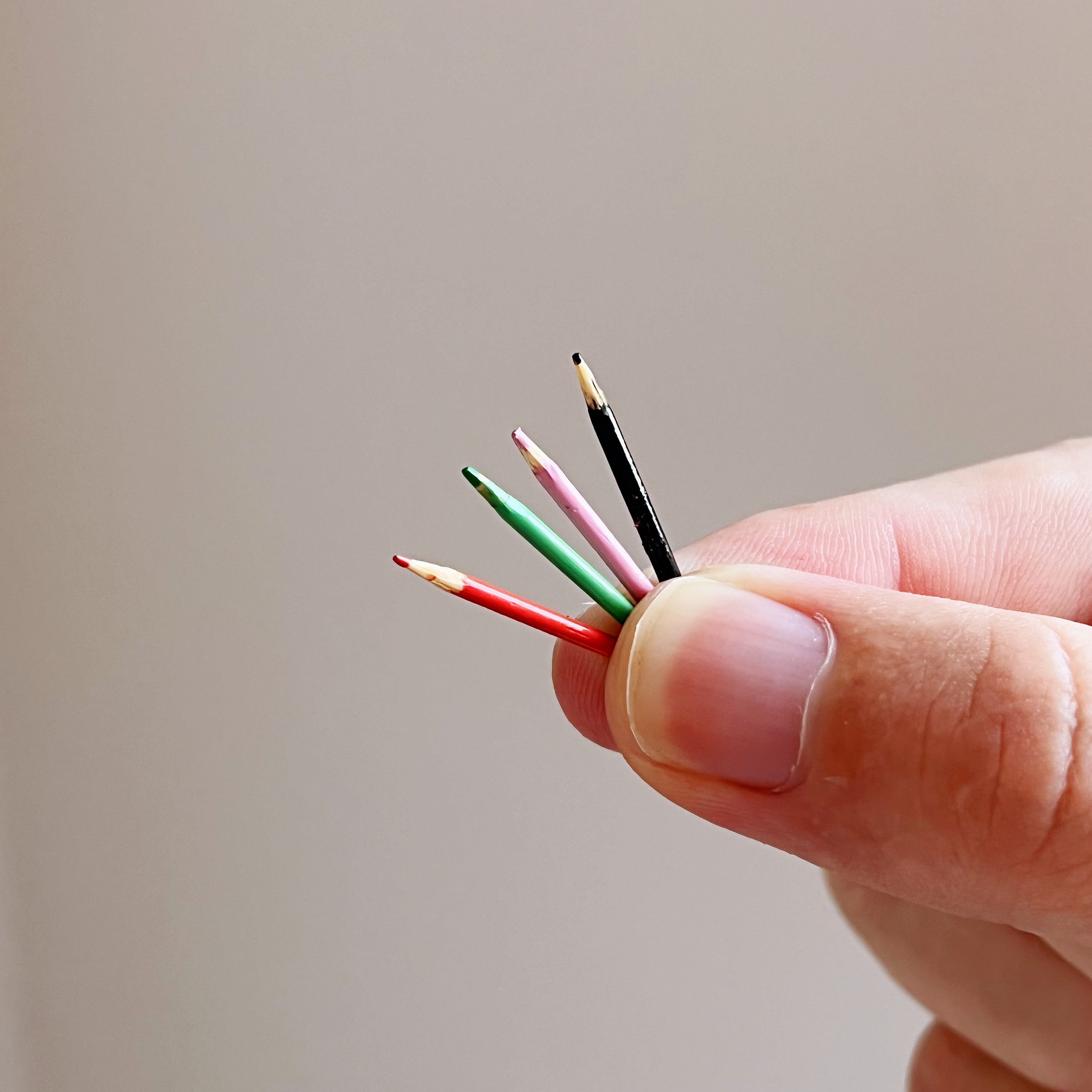 1:12 Miniature Pencil Dollhouse Miniature Colour Pencil Set of 8 - Etsy