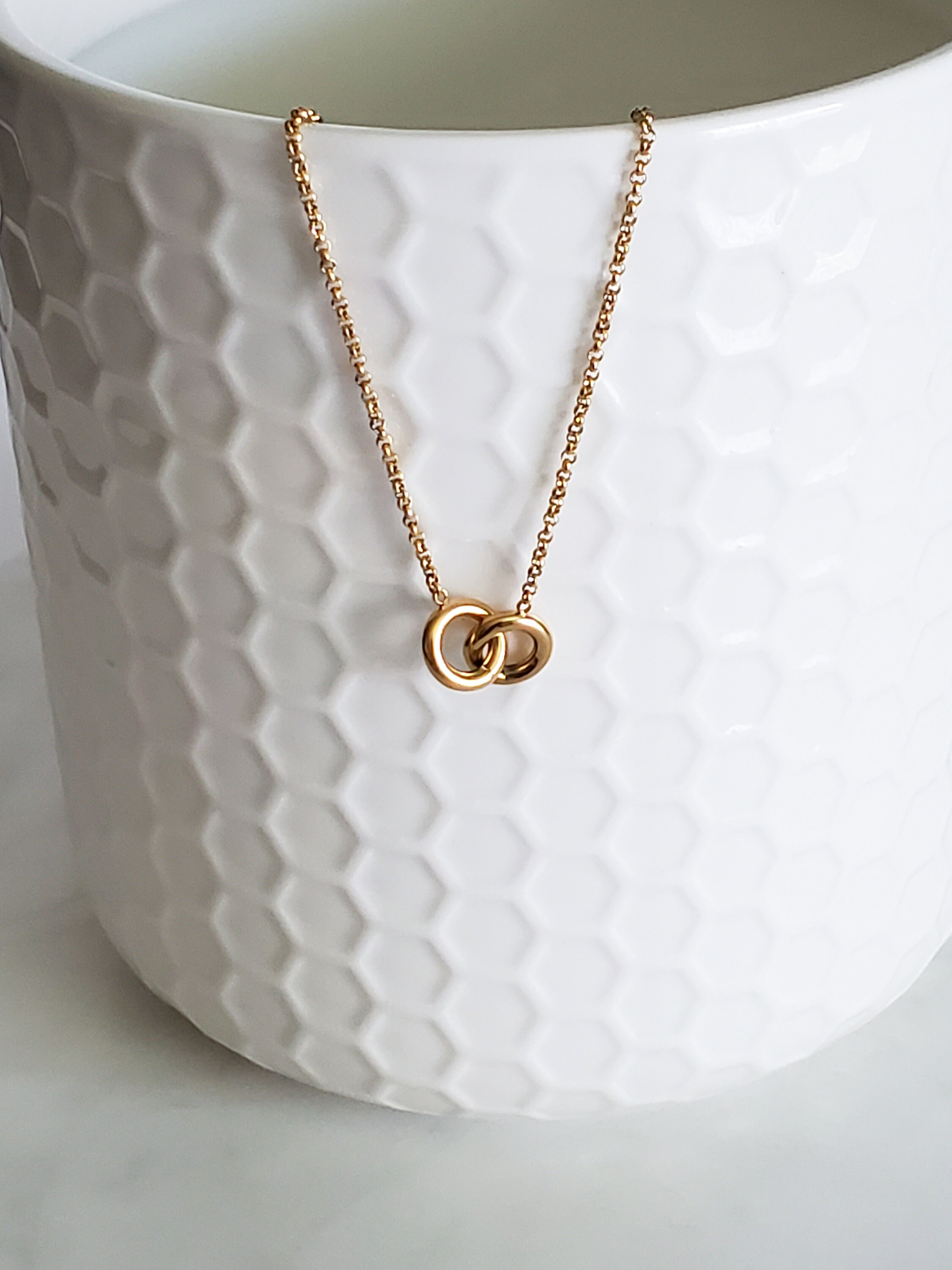 18K Gold Interlocking Circle Necklace Connection Necklace | Etsy