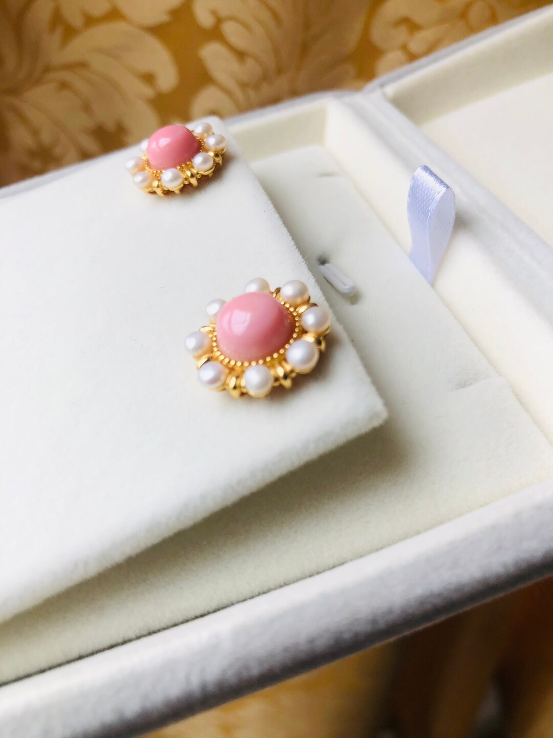 Handmade Natural Queen Conch Shell Earring With Seed Pearl. Stud ...