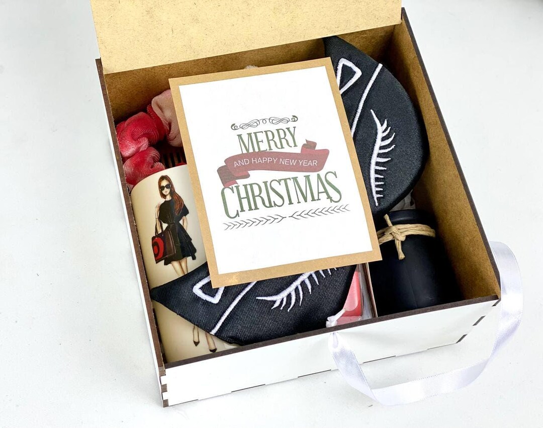 Original Gift Set Accessories for Women in Gift Box With Personalized ...