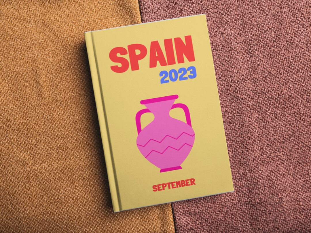 Spain Travel Photo Book Template: DIY Coffee Table Album (canva ...