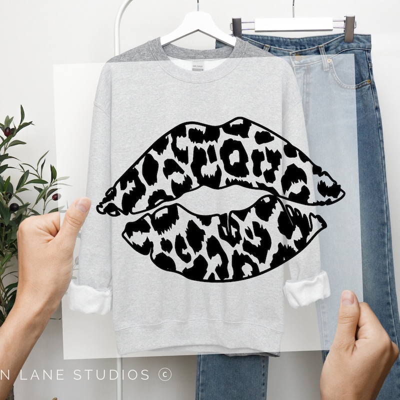 Distressed Lips Svg - Etsy