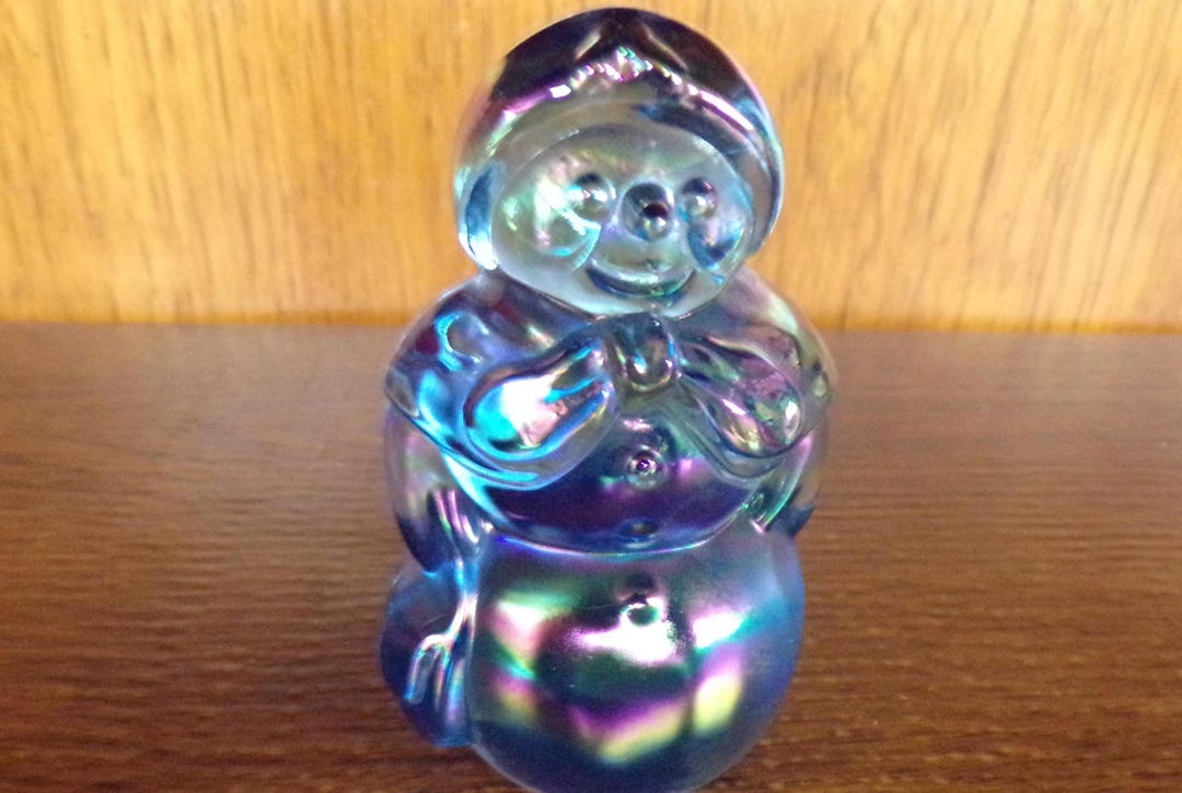 2501 Fenton Glass Iridescent Opalescent Blue Vintage 4" Snowlady W ...