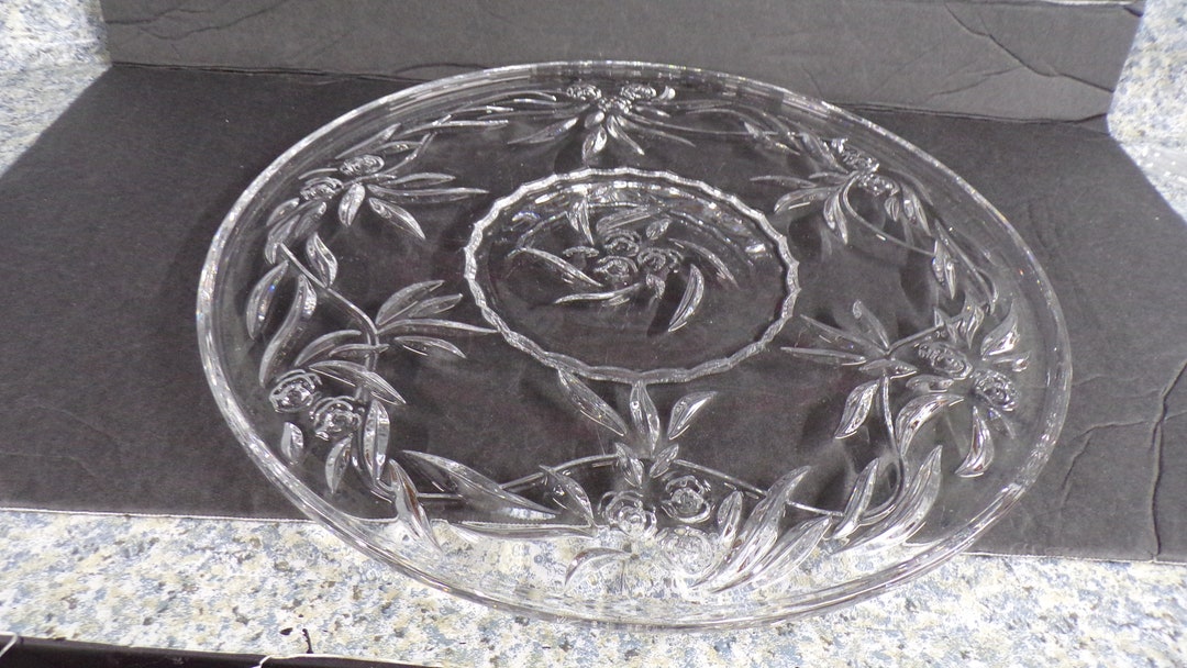 2212 Beautiful Embossed Floral Pattern Vintage 12" 24% Lead Crystal ...