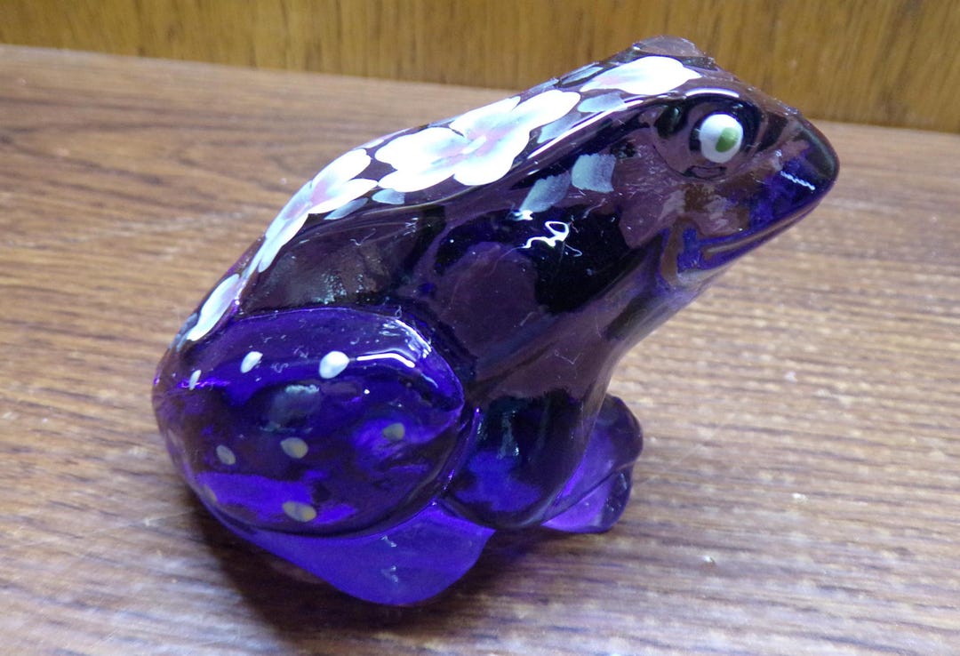 2501 Fenton Glass 4" Purple Frog Toad Hand-painted White Flowers ...