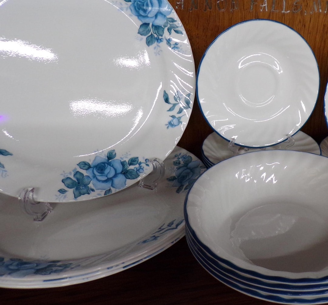 2504 Corelle Blue Velvet Swirl Dinnerware - Blue Roses - Great ...