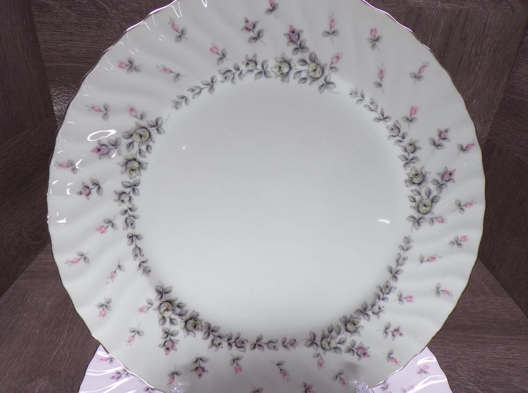 2602 Style House Fine China Picardy Vintage 10.75" Dinner Plates Set of ...