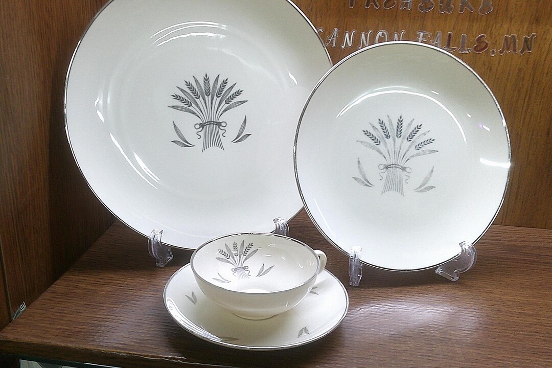 2501 Franciscan China Regency California USA 13 Pc Set Wheat Pattern ...