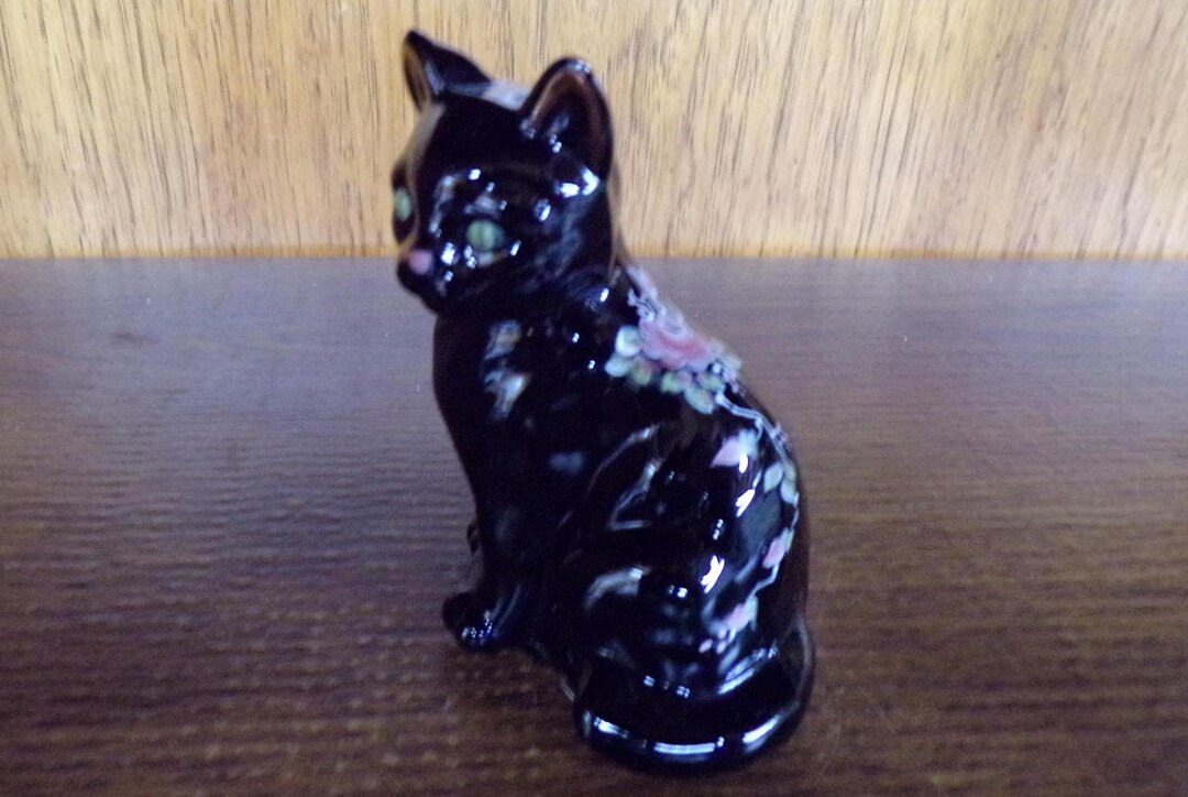 2501 Fenton Black Glass 1990 Vintage 4" Cat Hand-painted Pink Roses ...