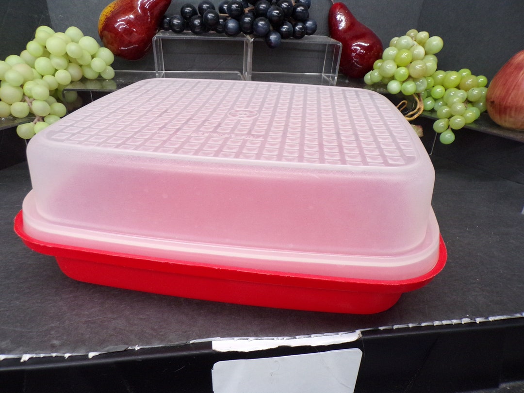 Tupperware Season Serve Marinade - Vintage Red Flip Over Container With ...